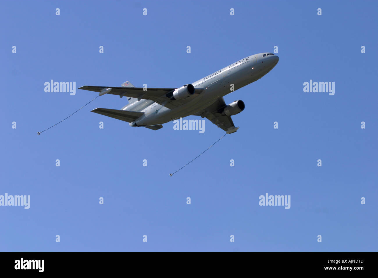 McDonnell Douglas DC 10 40 airtanker Stock Photo - Alamy