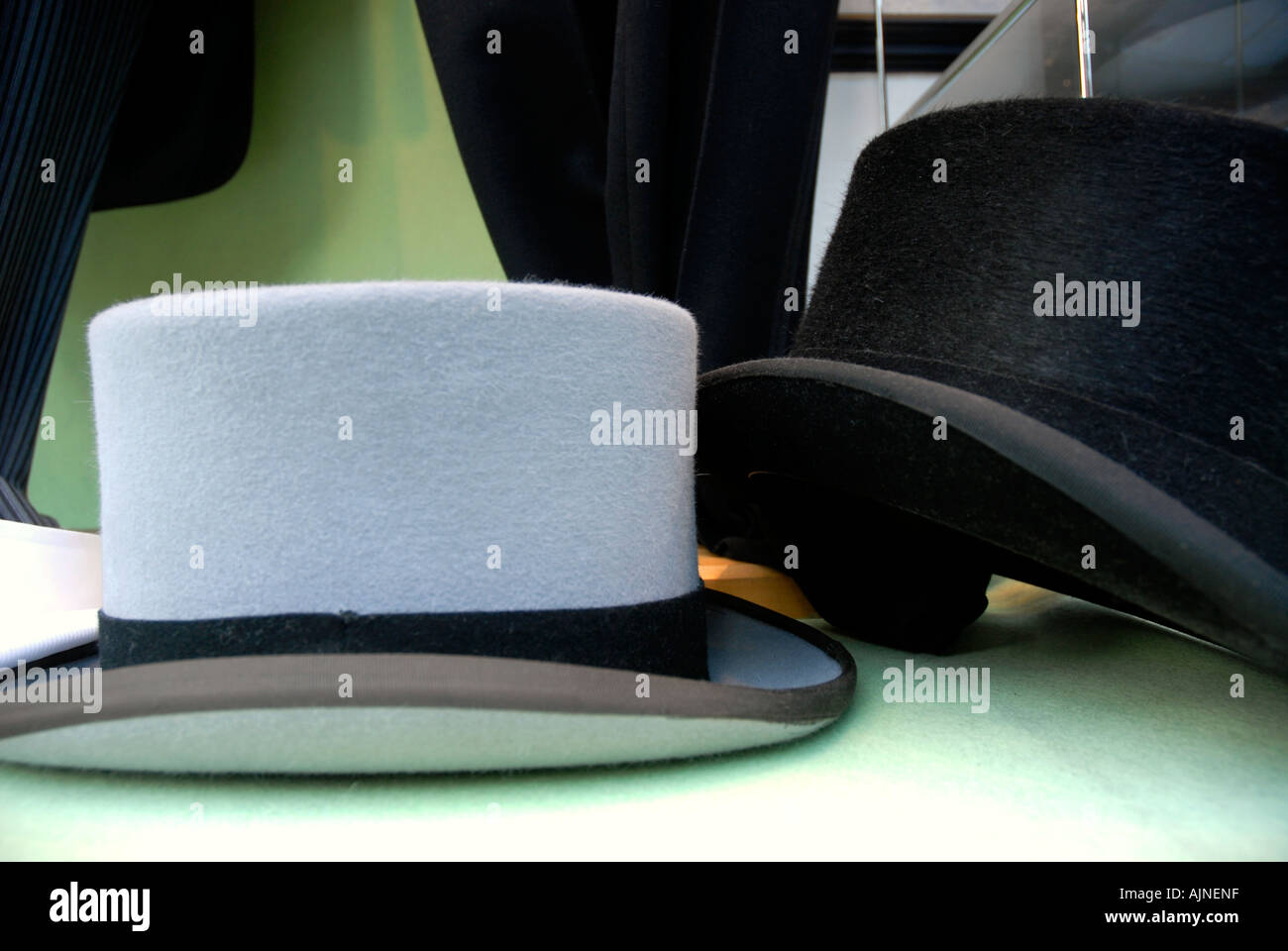 Hats in a shop window hi-res stock photography and images - Alamy