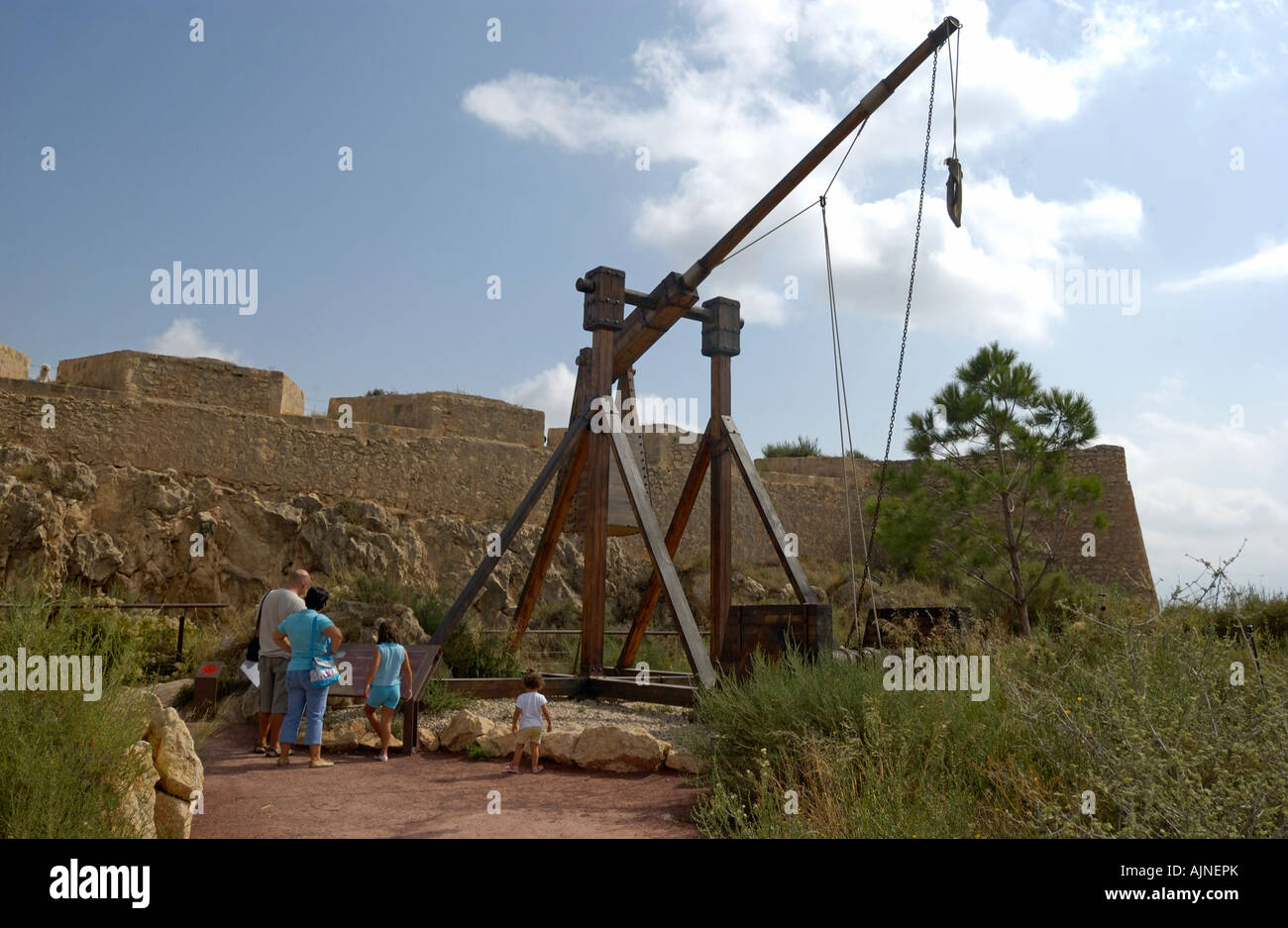 Siege machine hi-res stock photography and images - Alamy