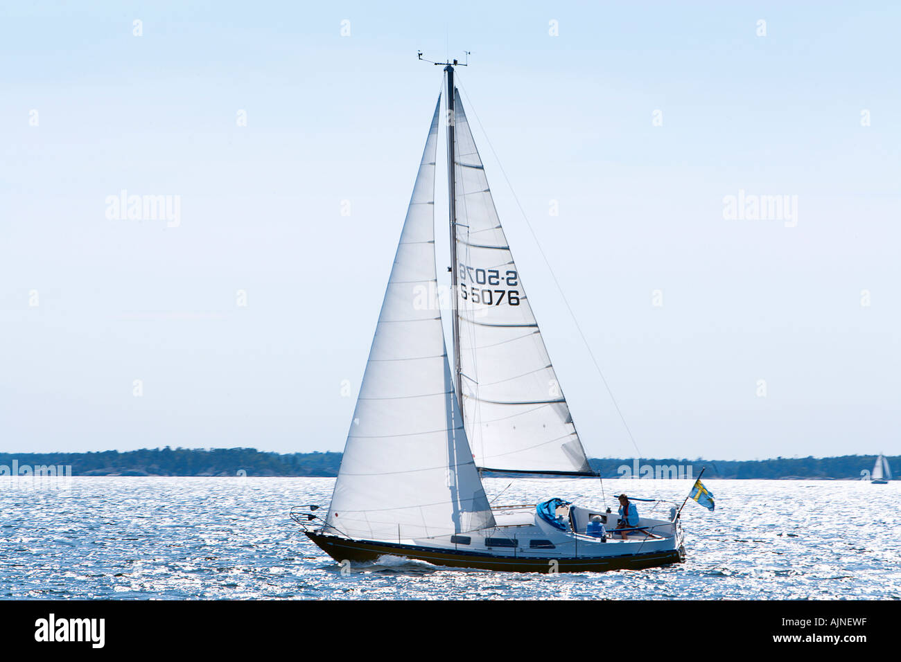SWEDEN STOCKHOLM ARCHIPELAGO SAILING IN ARCHIPELAGO Stock Photo - Alamy