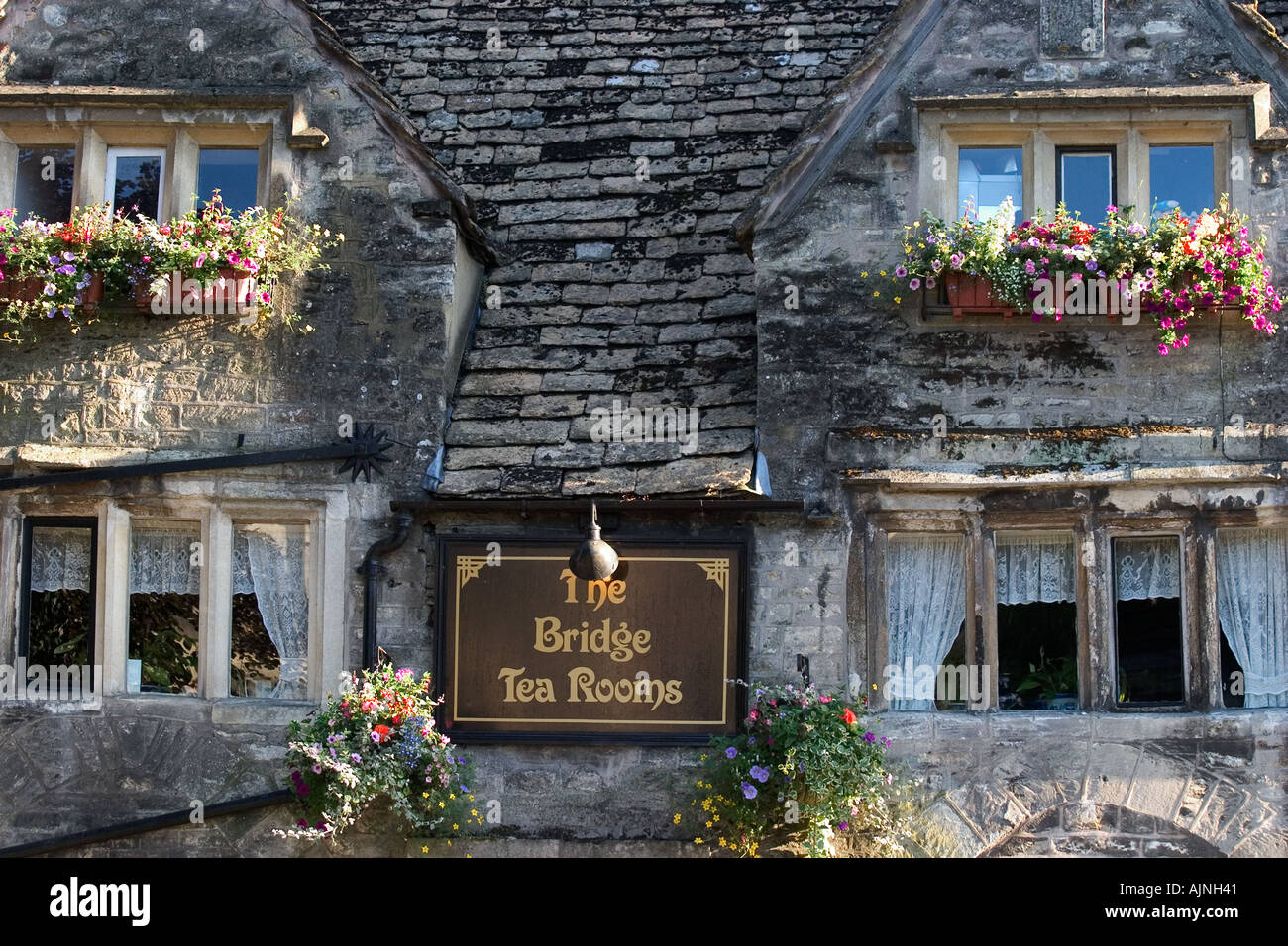 The bridge tea rooms hi-res stock photography and images - Alamy