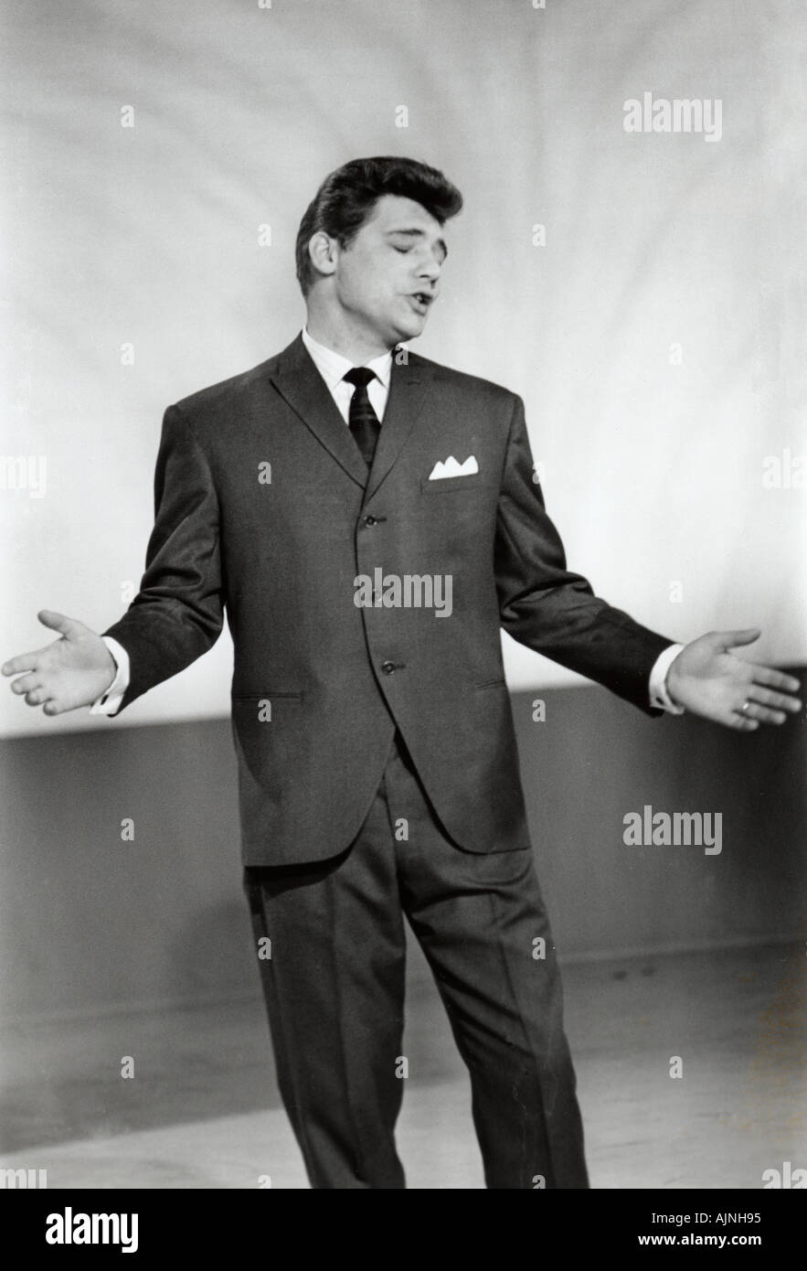 MIKE PRESTON UK singer whose big hit was Mr Blue in october 1959 Stock ...