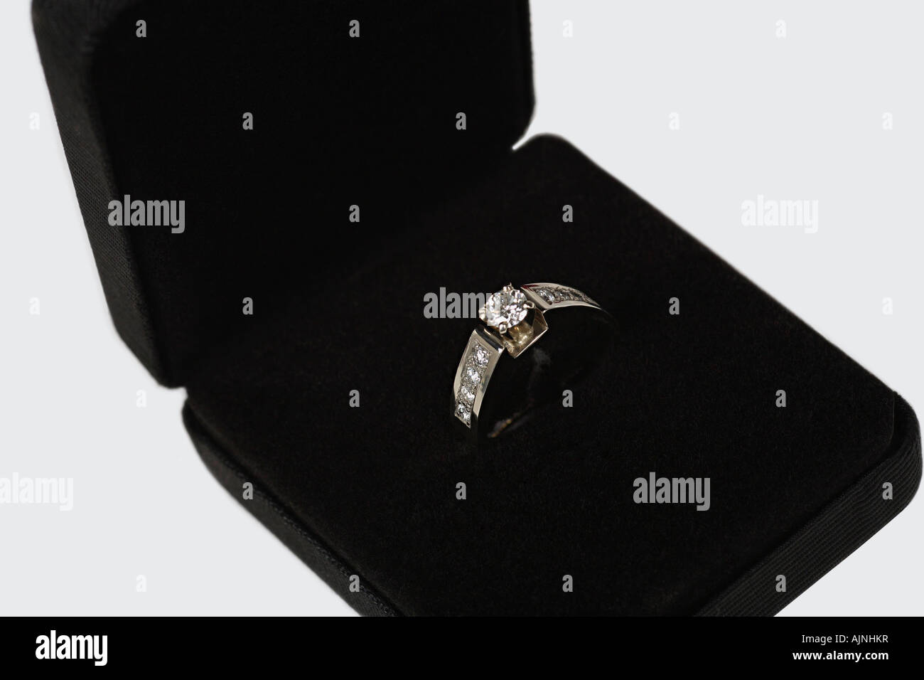 Velvet box hi-res stock photography and images - Alamy