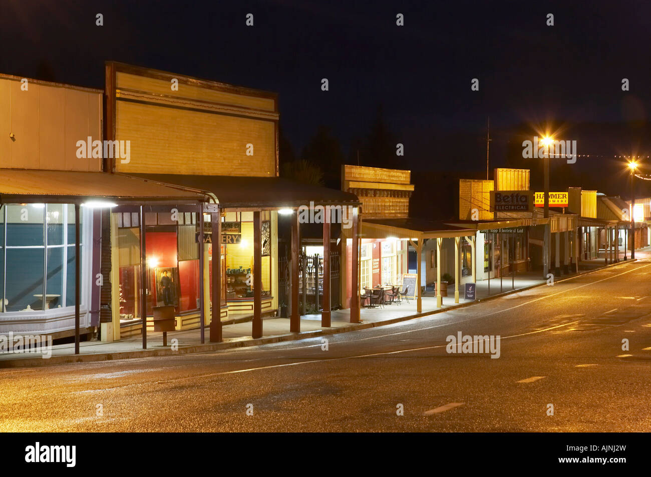 Reefton broadway hi-res stock photography and images - Alamy