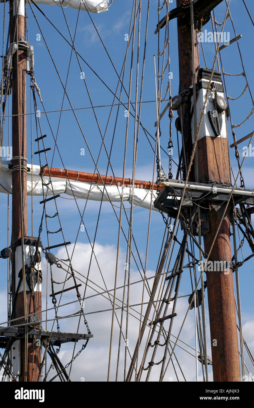 Masts and rigging Stock Photo - Alamy