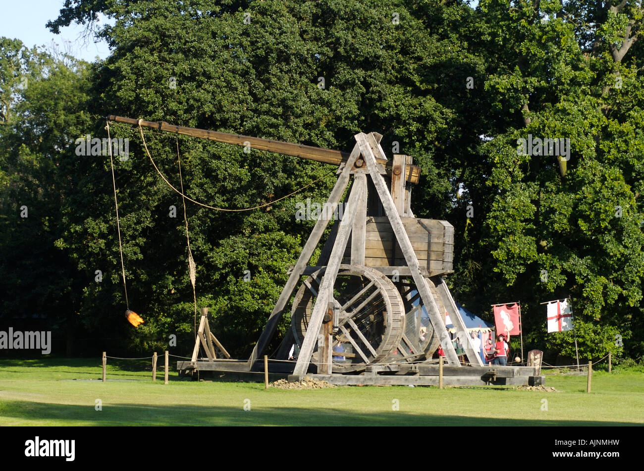 Warwick Castle is home to one of the worlds largest Trebuchet Stock ...