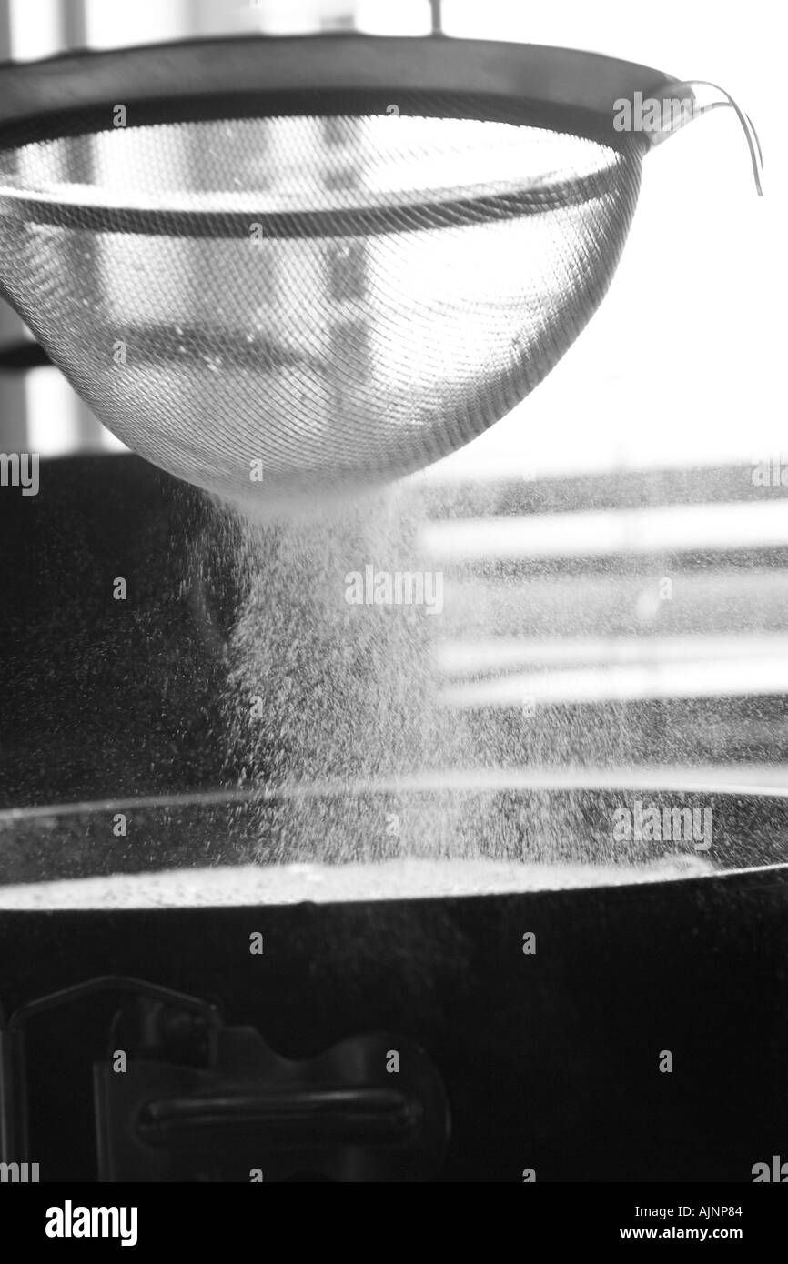 Mesh sieve Black and White Stock Photos & Images - Alamy