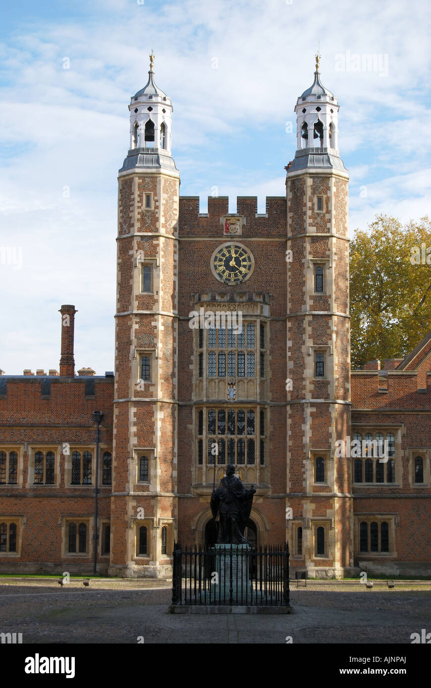 Eton college berkshire luptons tower hi-res stock photography and ...