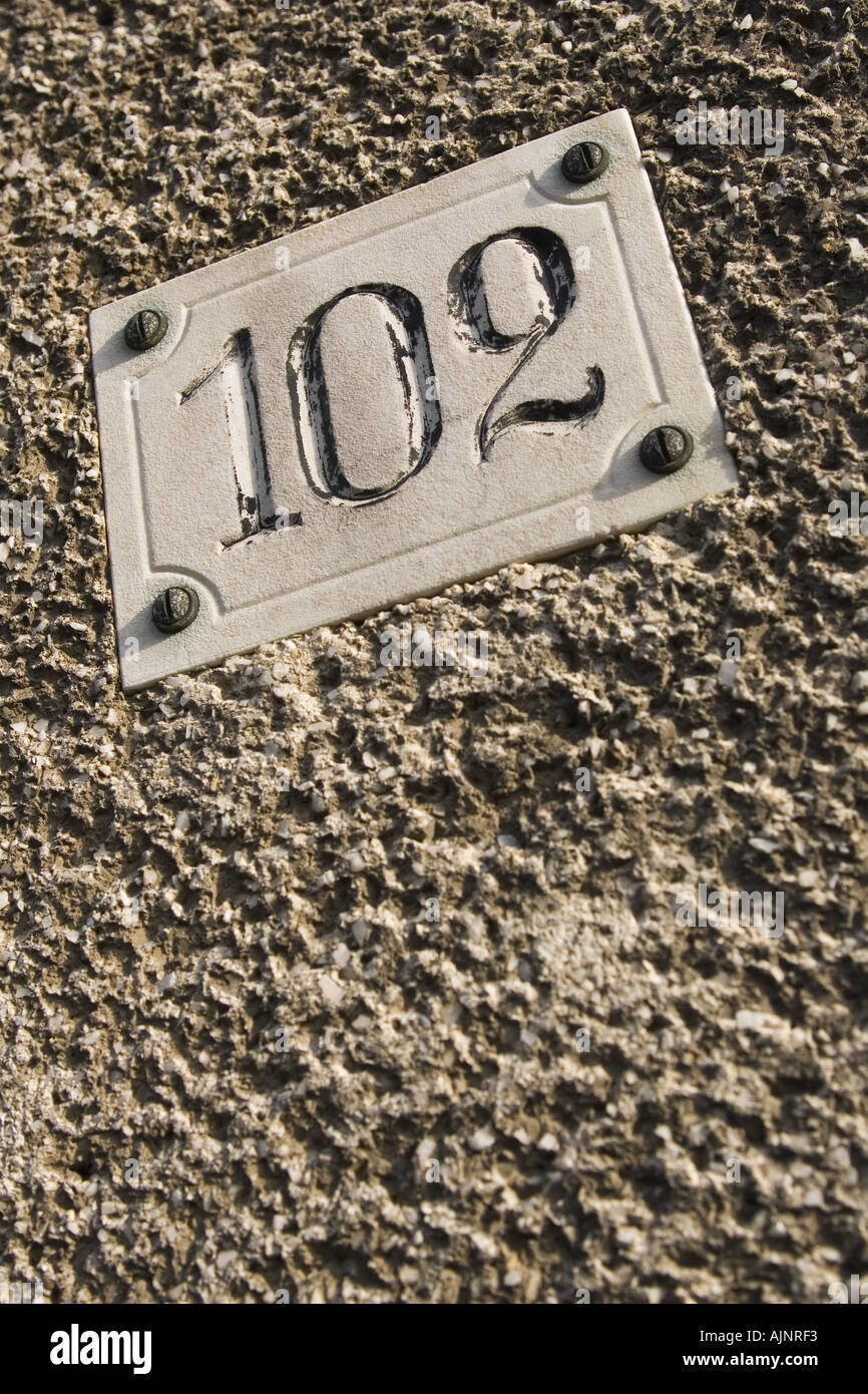 Screw mounted hi-res stock photography and images - Alamy