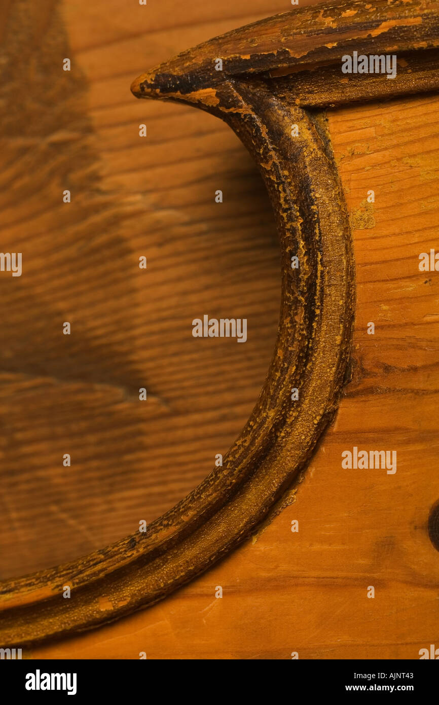 Curved ledge hi-res stock photography and images - Alamy