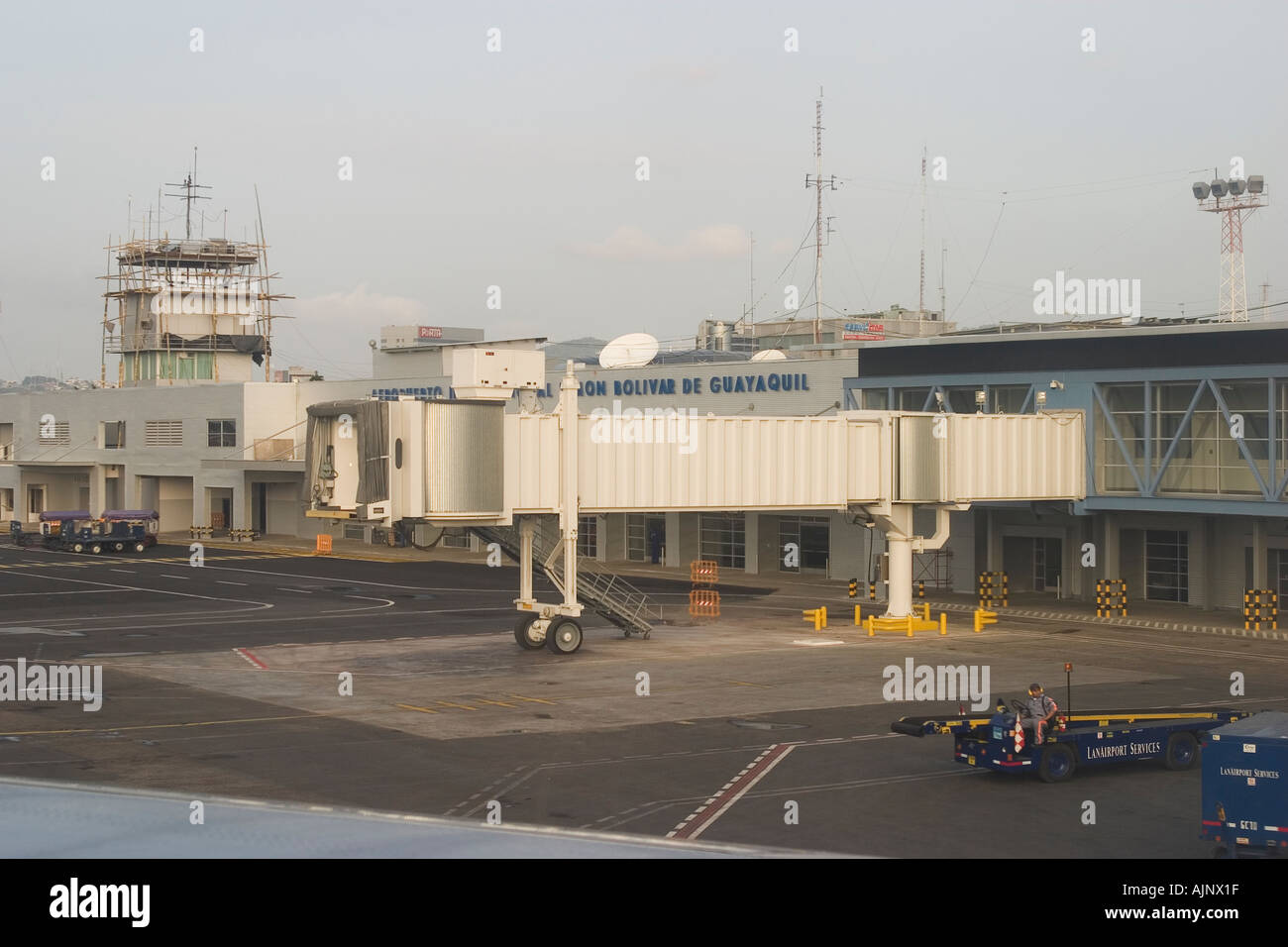 Side profile of an airport vestibule Stock Photo - Alamy
