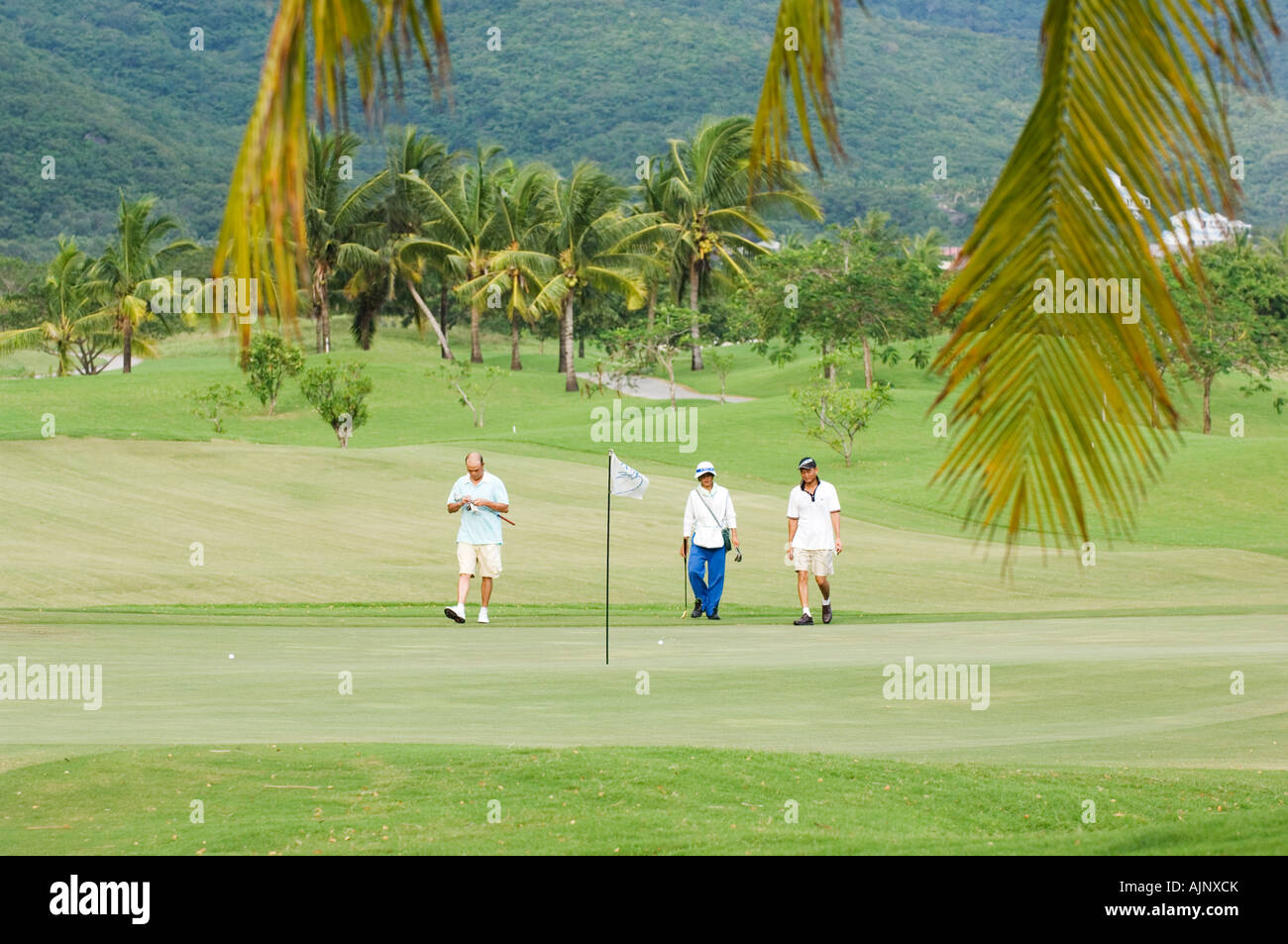 Golf course view china hi-res stock photography and images - Alamy