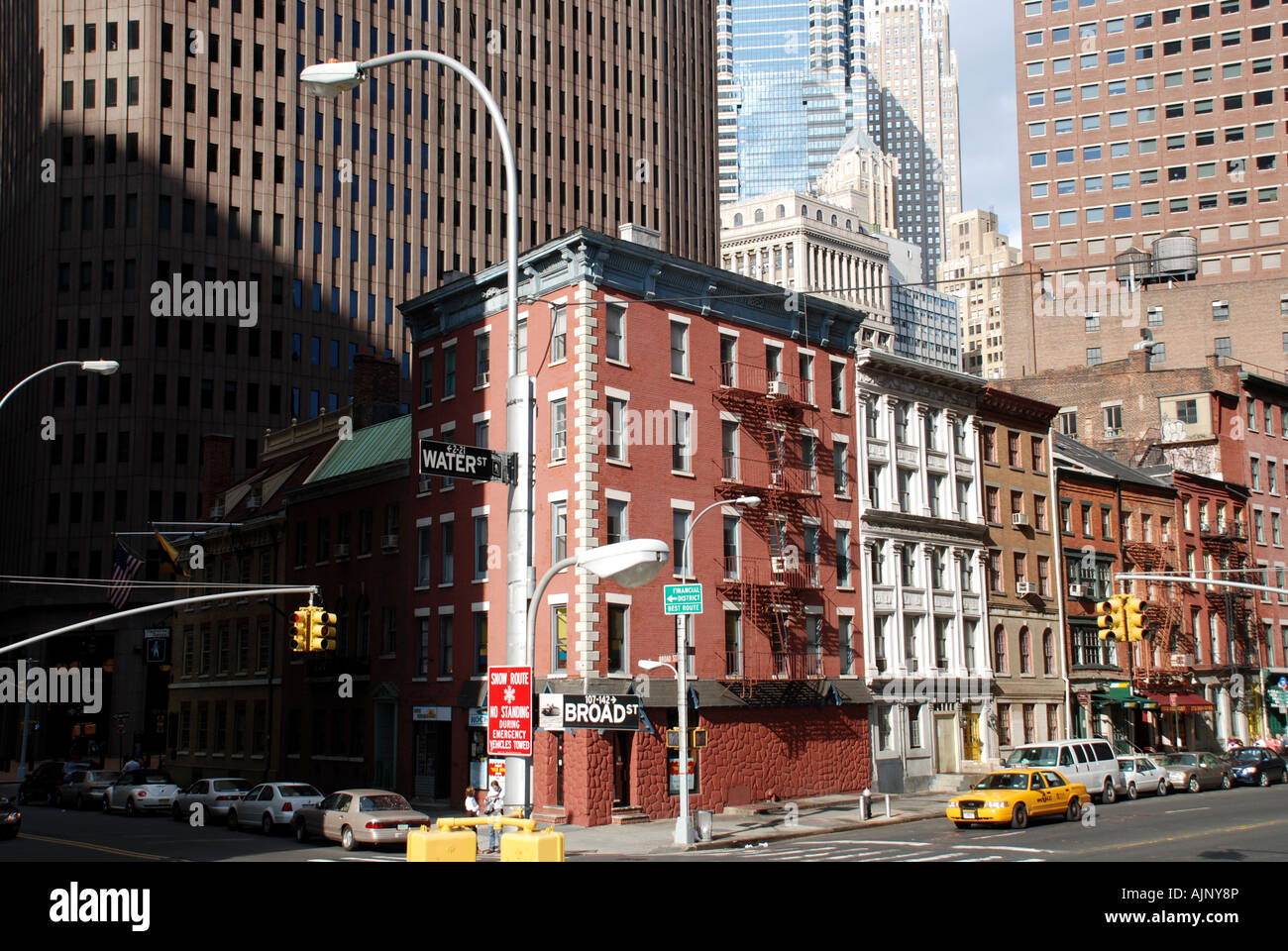 Broad st new york city hi-res stock photography and images - Alamy
