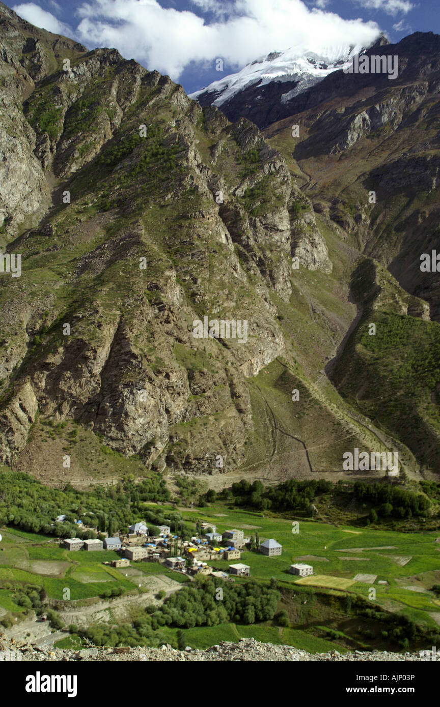 Village deep in Lahaul Valley in Indian Himalaya mountains, India Stock ...