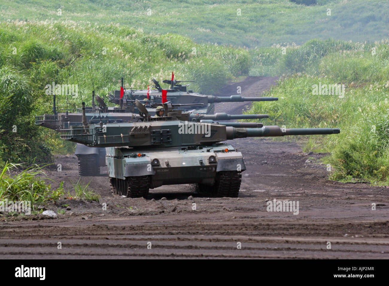 Mitsubishi Type 90 Main Battle Tank of the Japan Ground Self Defence ...