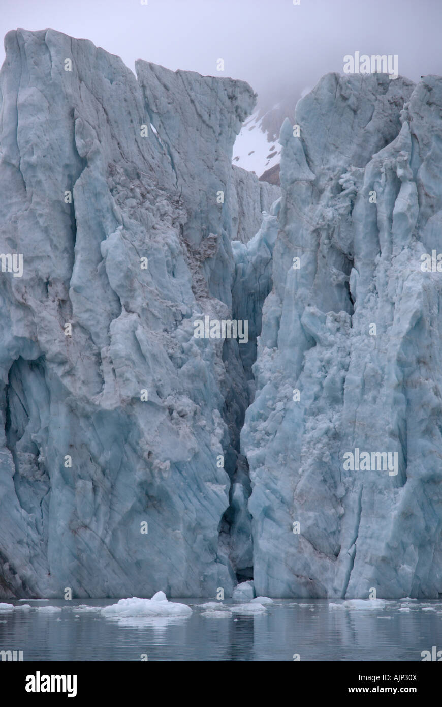 Glacier wall at Gnalodden Hornsund Svalbard Stock Photo - Alamy