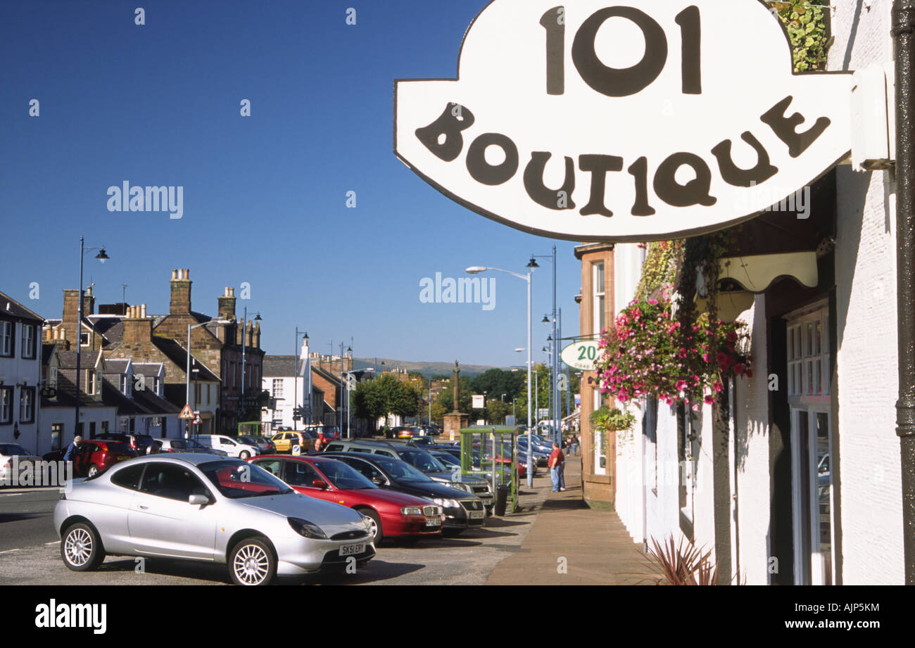 101 Boutique and other shops looking down Drumlanrig Street to the ...