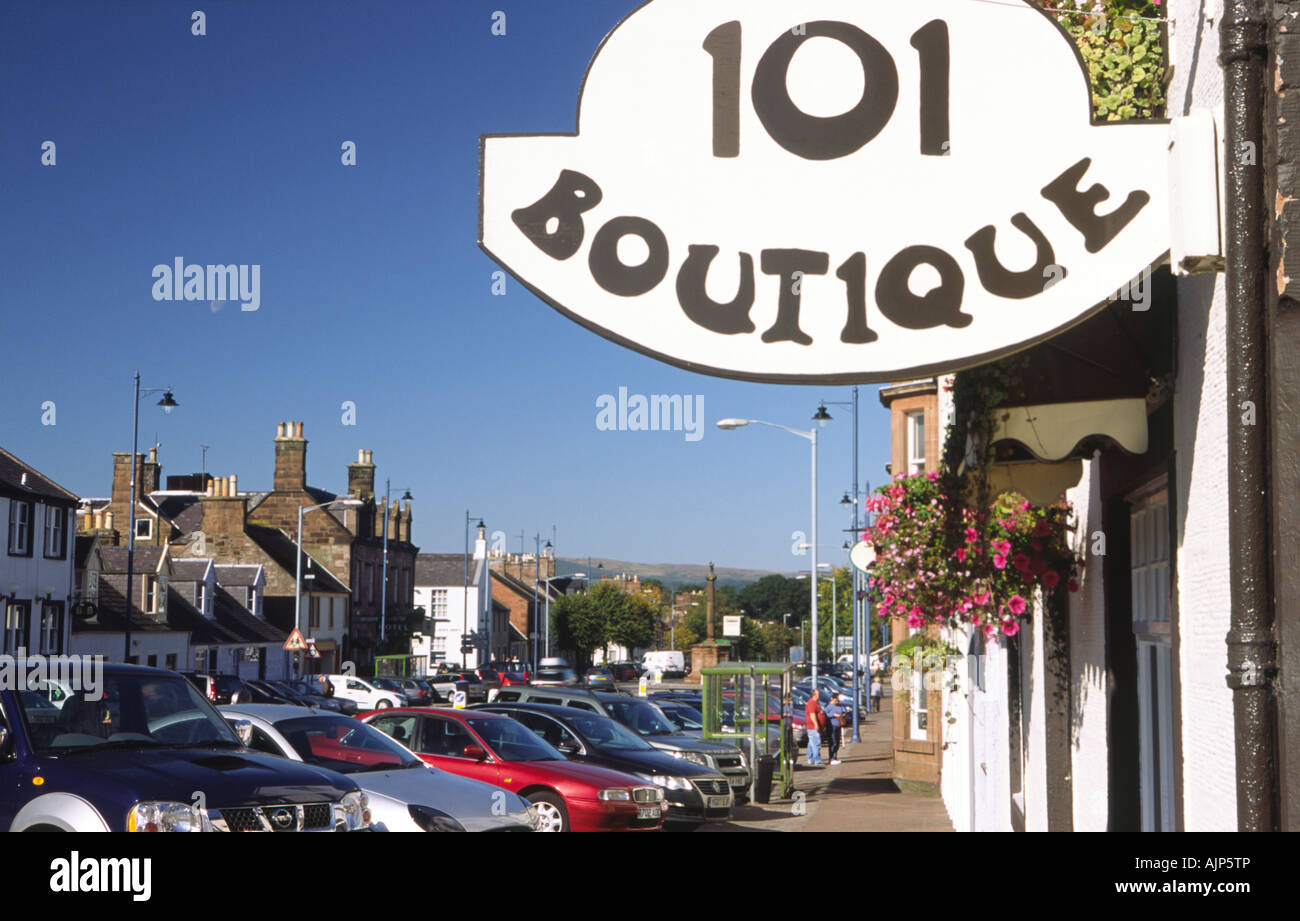 101 Boutique and other shops looking down Drumlanrig Street to the ...