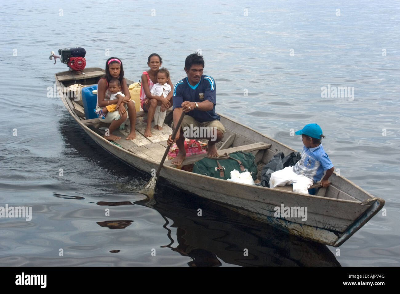 Amazonian family on boat Tefe Amazonas Brazil Stock Photo - Alamy