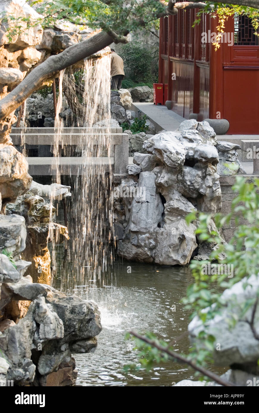 Waterfall in Yu Gardens Shanghai Stock Photo - Alamy