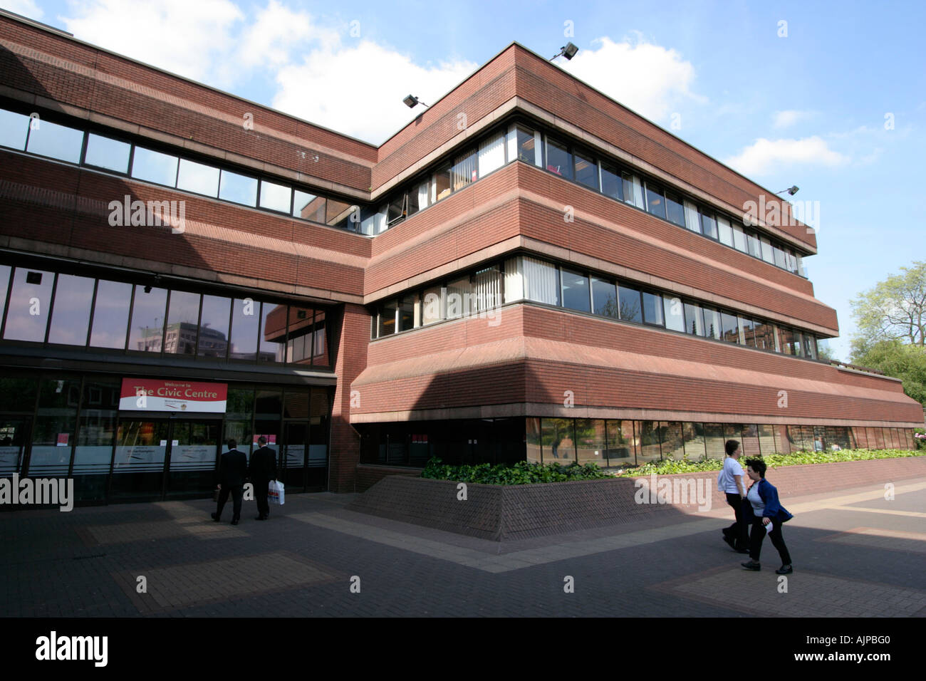 Wolverhampton civic centre hi-res stock photography and images - Alamy