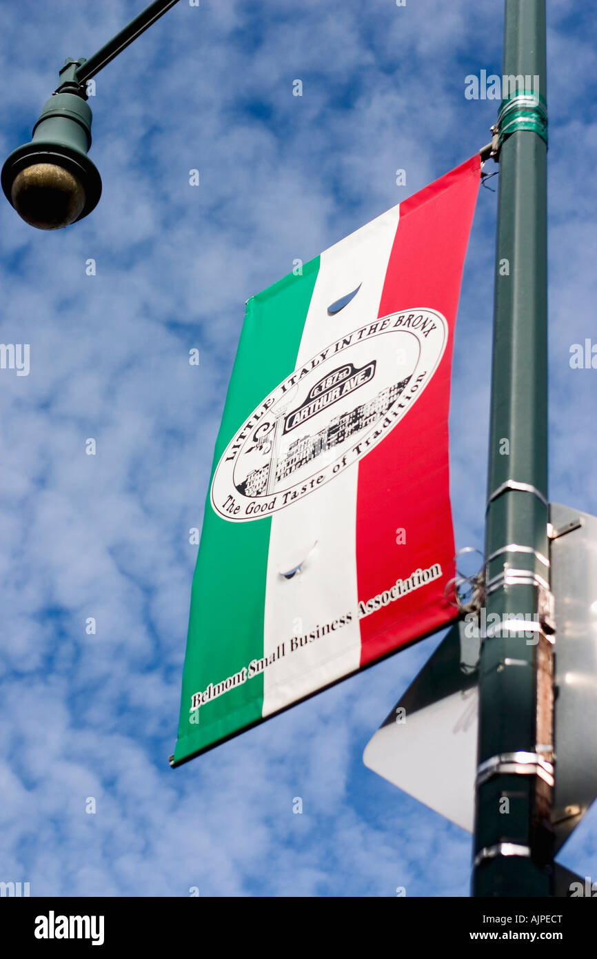 Lamp post flag hi-res stock photography and images - Alamy