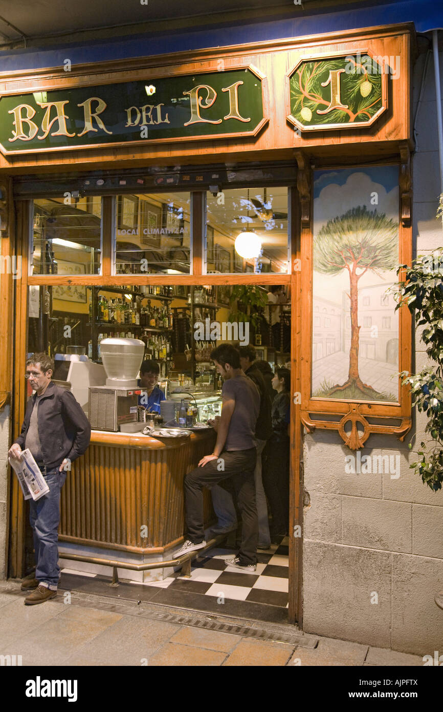 spain Barcelona Bar del Pi Placa de Sant Josep Oriol Stock Photo - Alamy