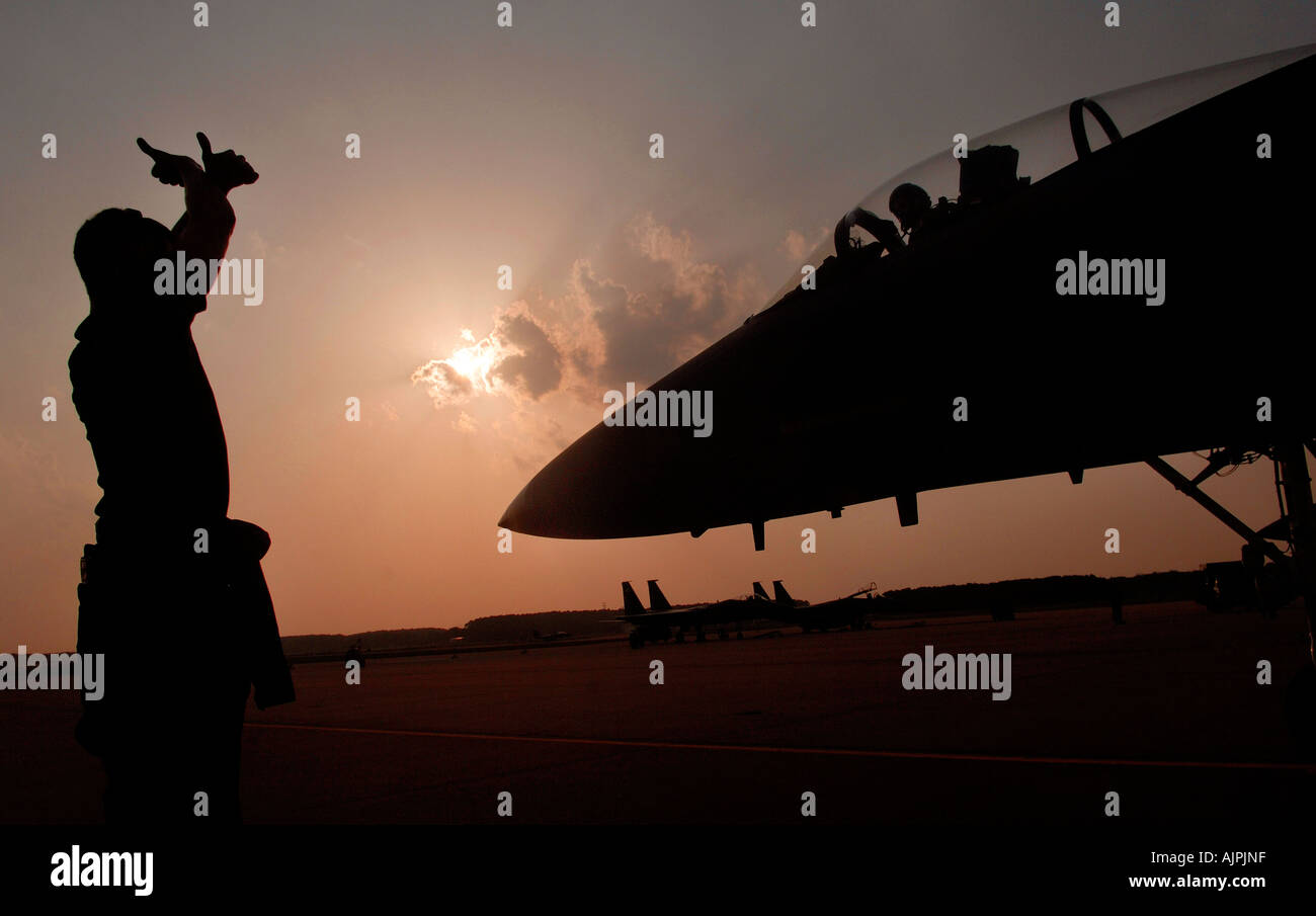 F15 fighter jet cockpit hi-res stock photography and images - Alamy
