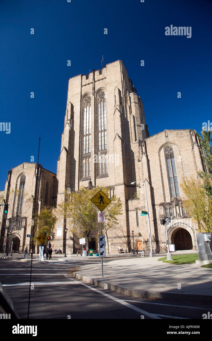 Yale University Building, New Haven, CT, USA Stock Photo - Alamy