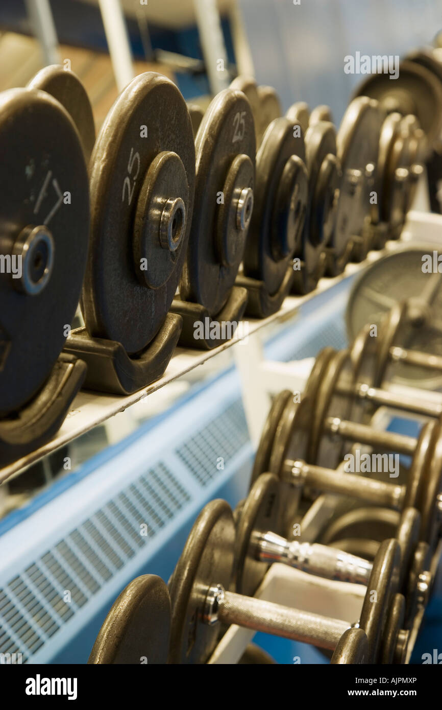 Liftweights hi-res stock photography and images - Alamy