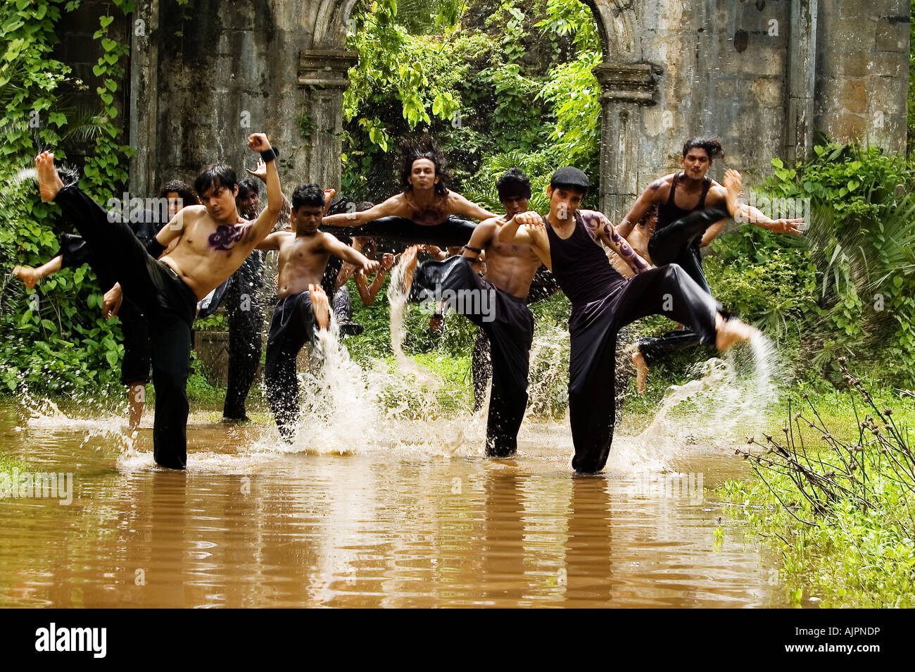 Practising dancers hi-res stock photography and images - Alamy