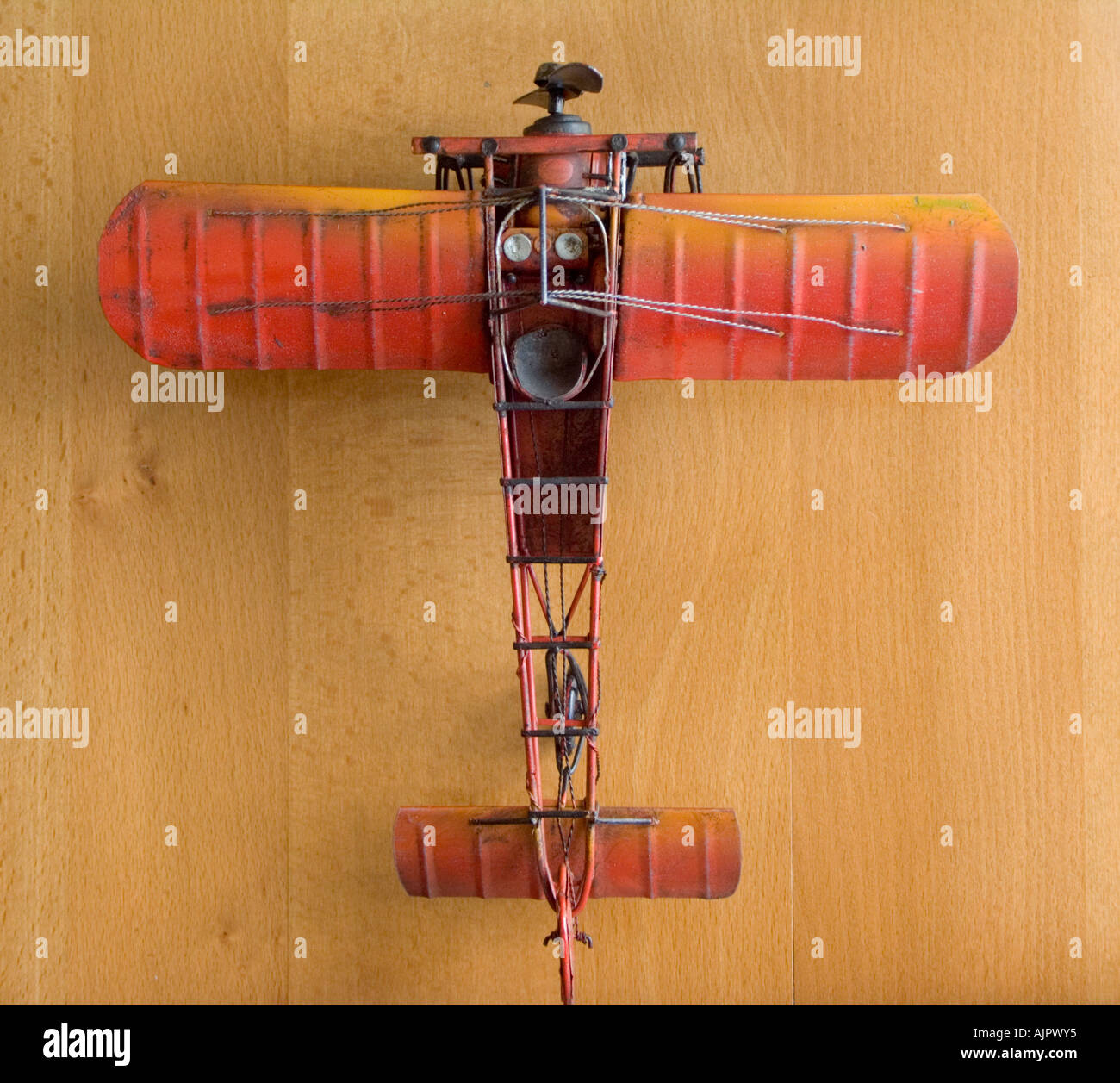 Metal model aircraft hi-res stock photography and images - Alamy