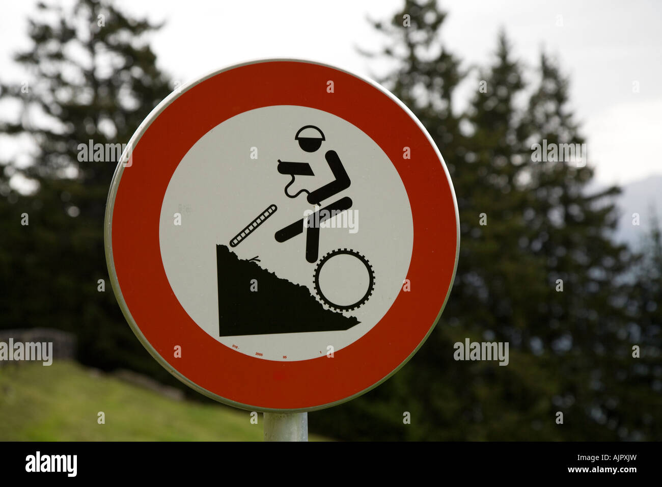 Mountain bike Road sign Stock Photo - Alamy