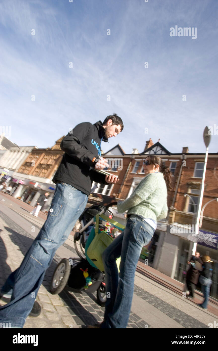 Chuggers uk hi-res stock photography and images - Alamy