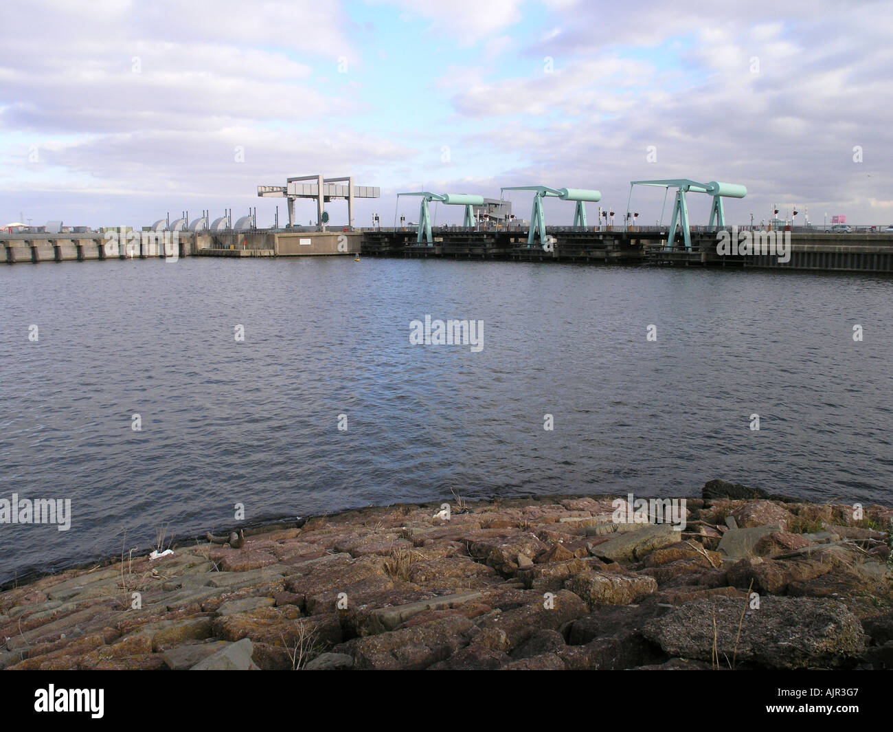 cardiff waterfront cardiff barrage entrance to cardiff bay new ...