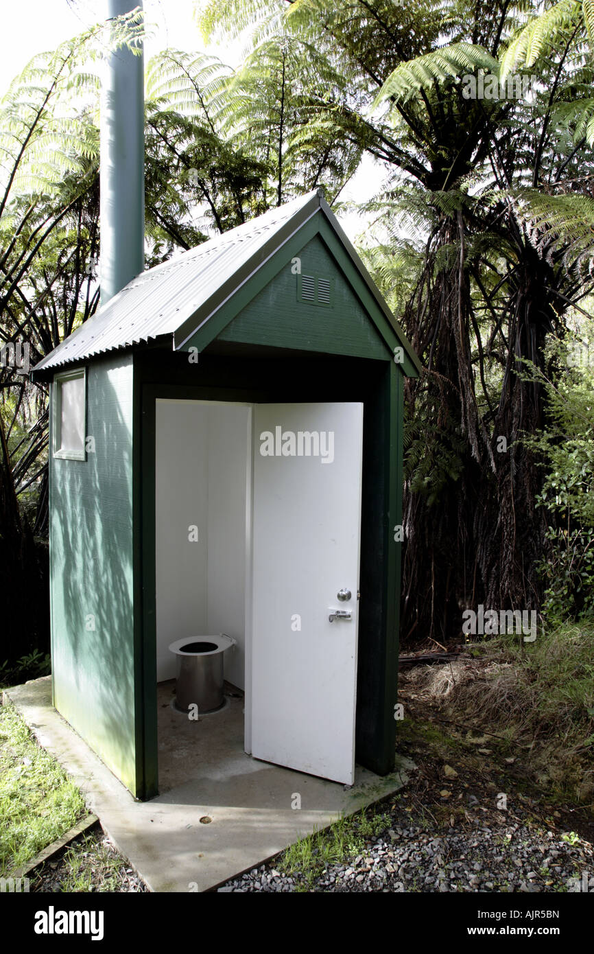Basic outhouse hi-res stock photography and images - Alamy