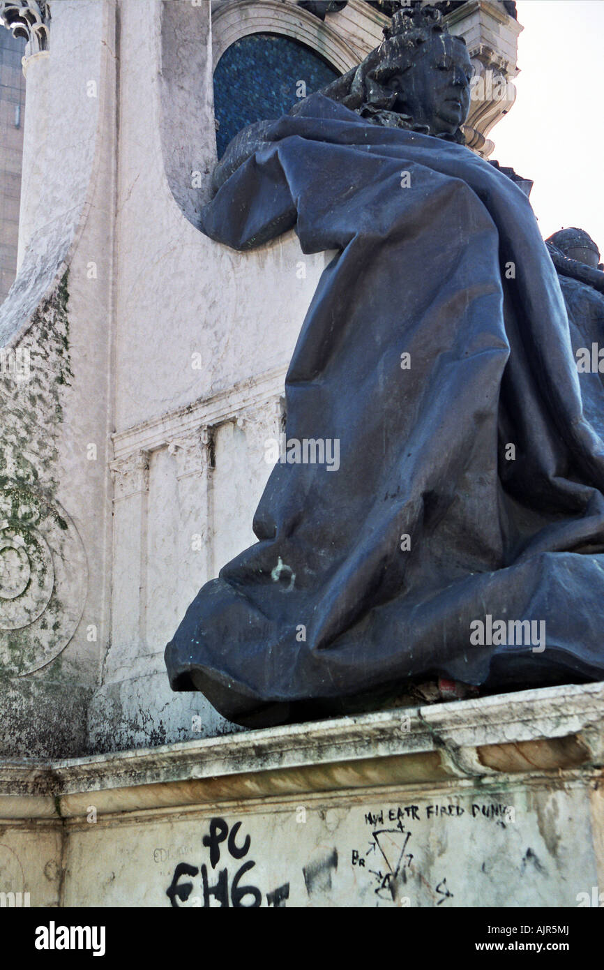 Queen victoria crowned hi-res stock photography and images - Alamy