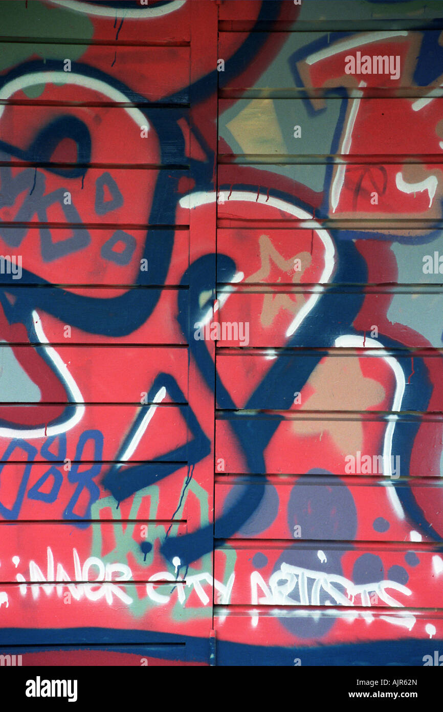 inner city artists graffiti Stock Photo - Alamy