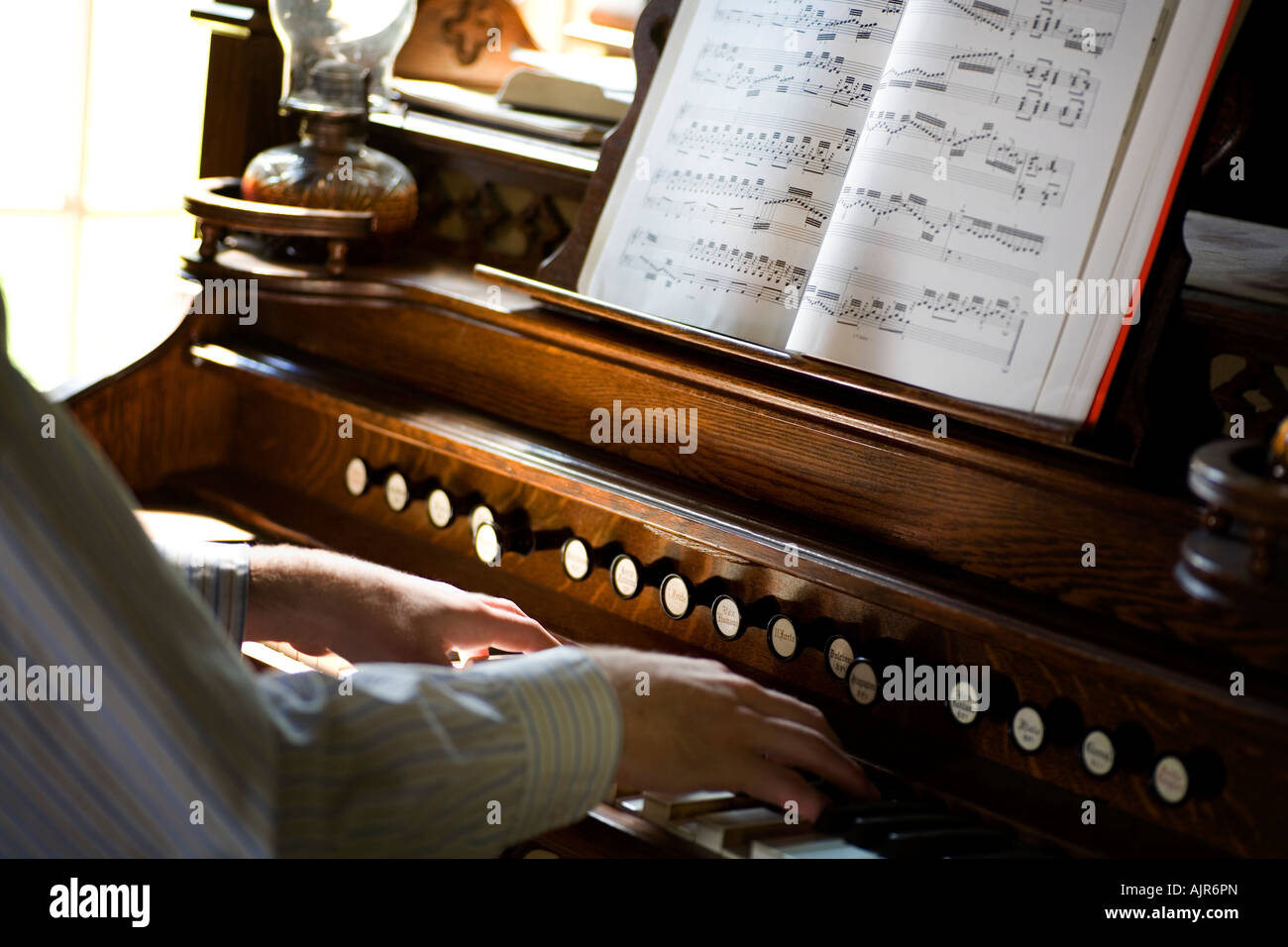 Pianokeys hi-res stock photography and images - Alamy