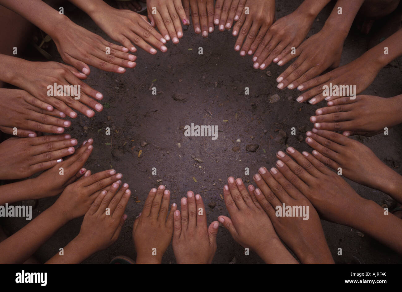 Many Hands Circle Stock Photos & Many Hands Circle Stock Images - Alamy