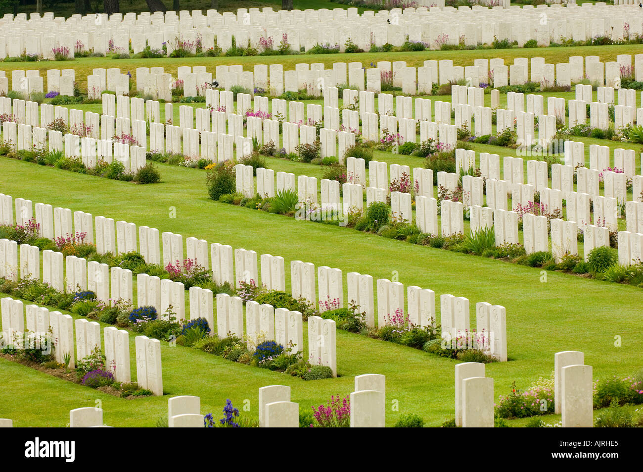 étaples military cemetery, france hi-res stock photography and images ...