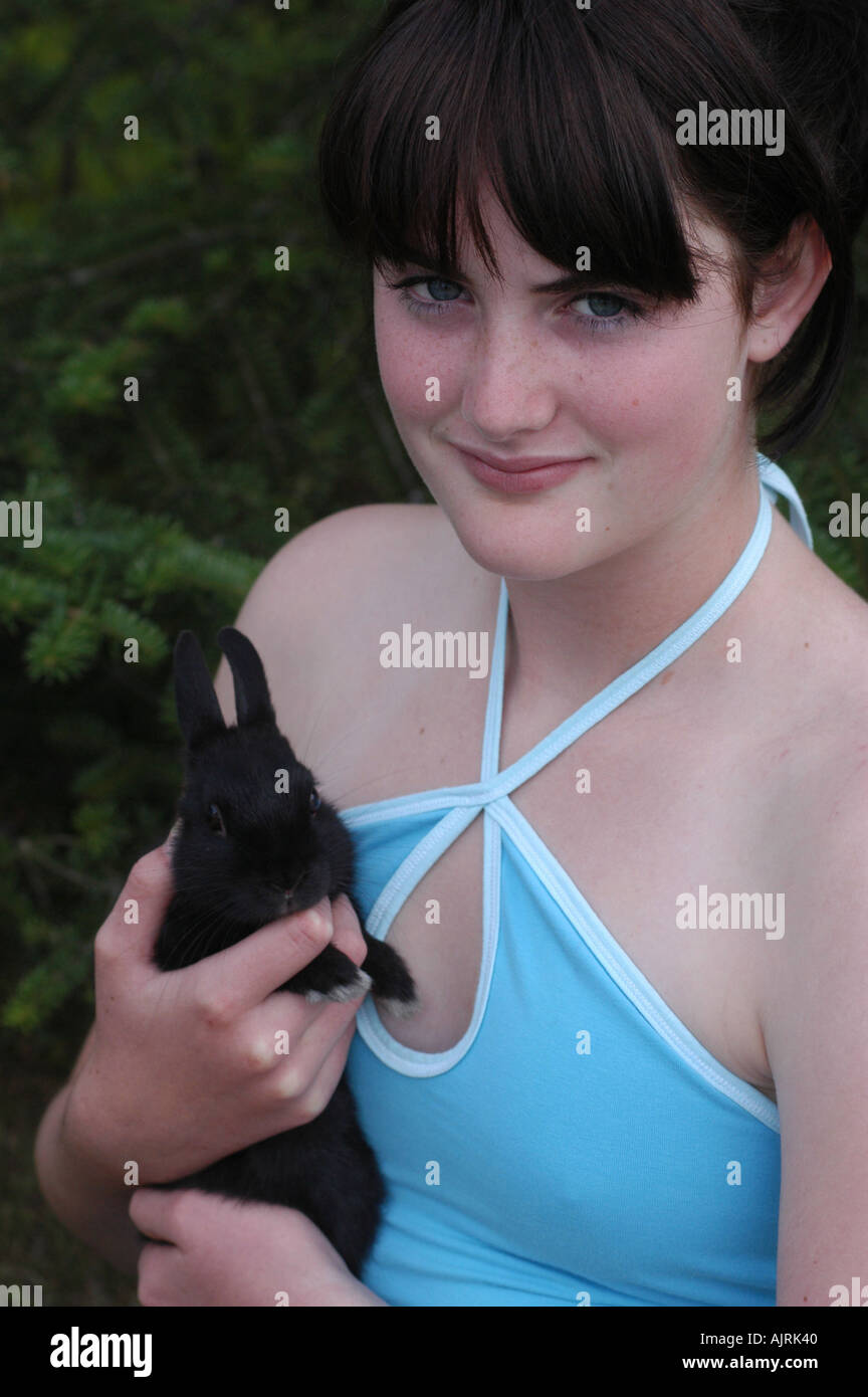 Black girl with rabbit hi-res stock photography and images - Alamy