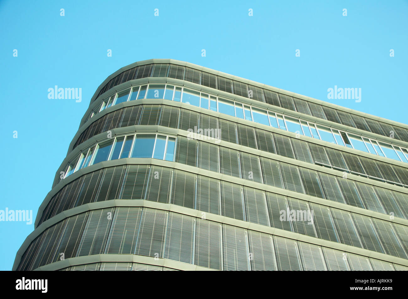 Circular office building hi-res stock photography and images - Alamy