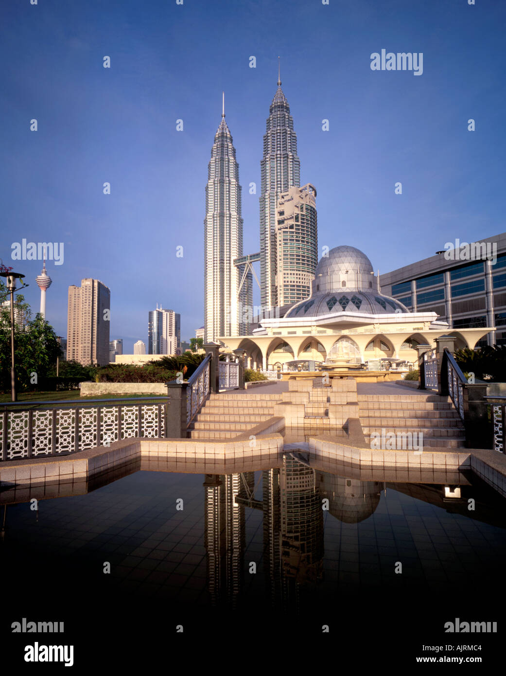 Masjid Asy Syakirin Mosque and Petronas Towers Kuala Lumpur Malaysia ...