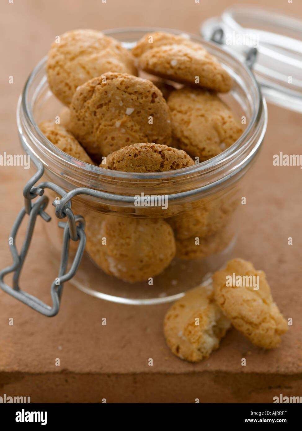 Almond flavoured biscuits hi-res stock photography and images - Alamy