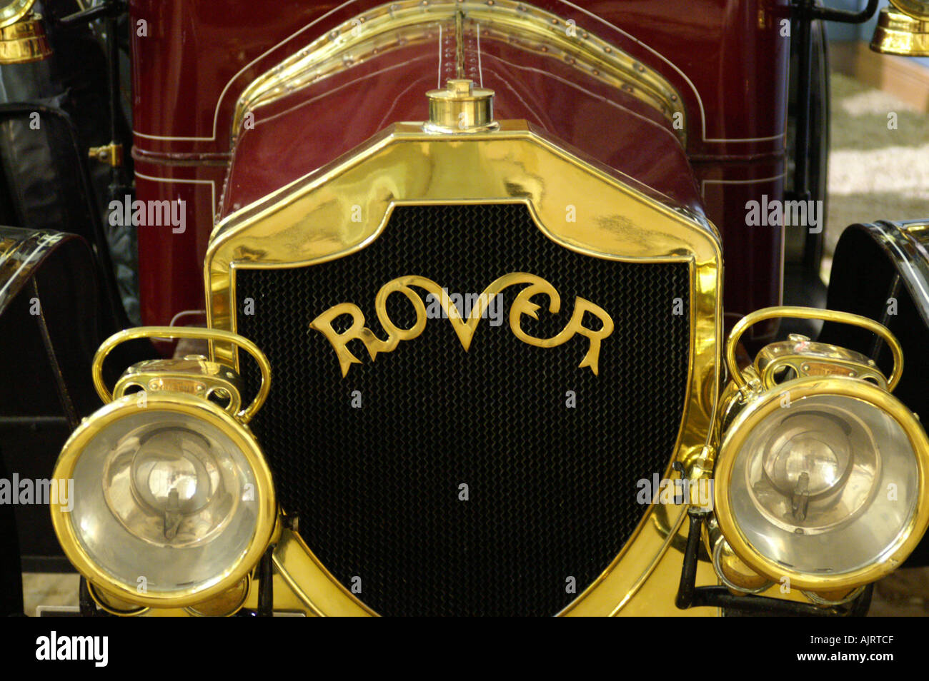 1907 Rover the first multi cylinder Rover shield shaped radiator Stock ...