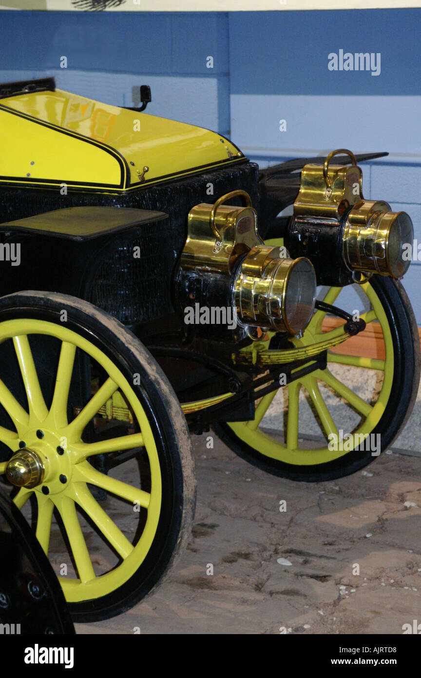 Riley car badge hi-res stock photography and images - Alamy