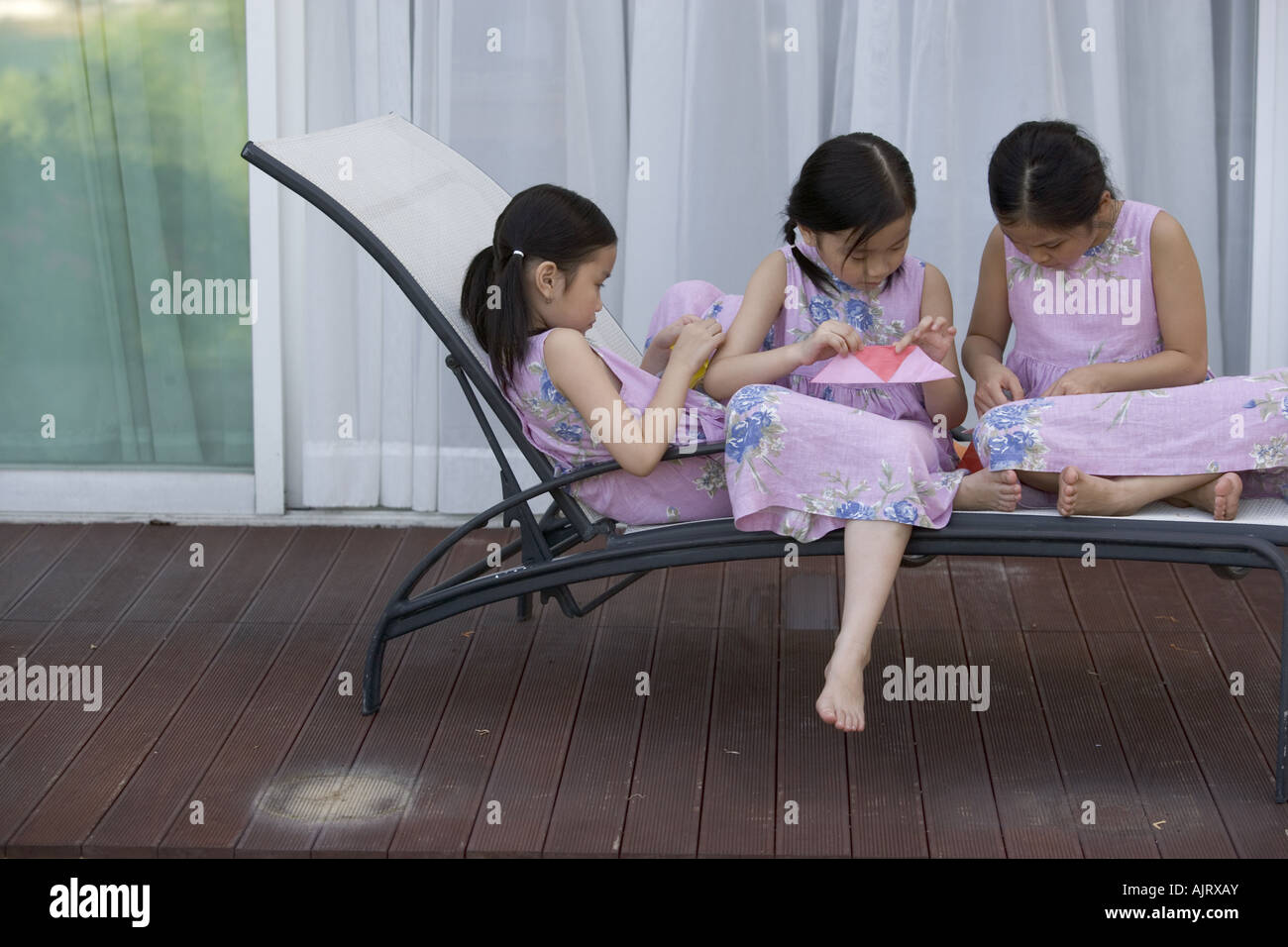 Paper boats hi-res stock photography and images - Alamy
