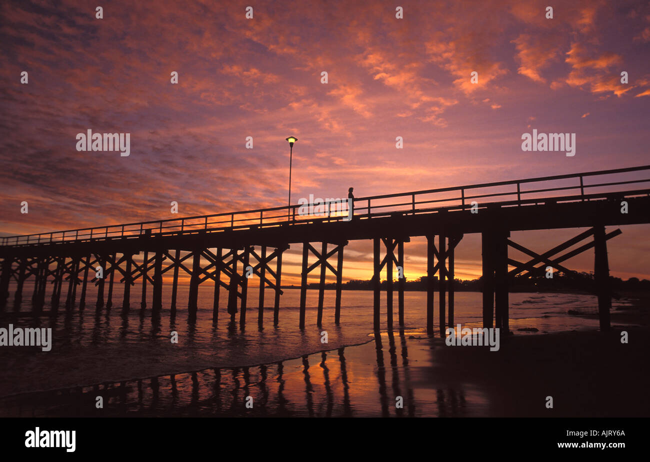 Goleta pier hi-res stock photography and images - Alamy