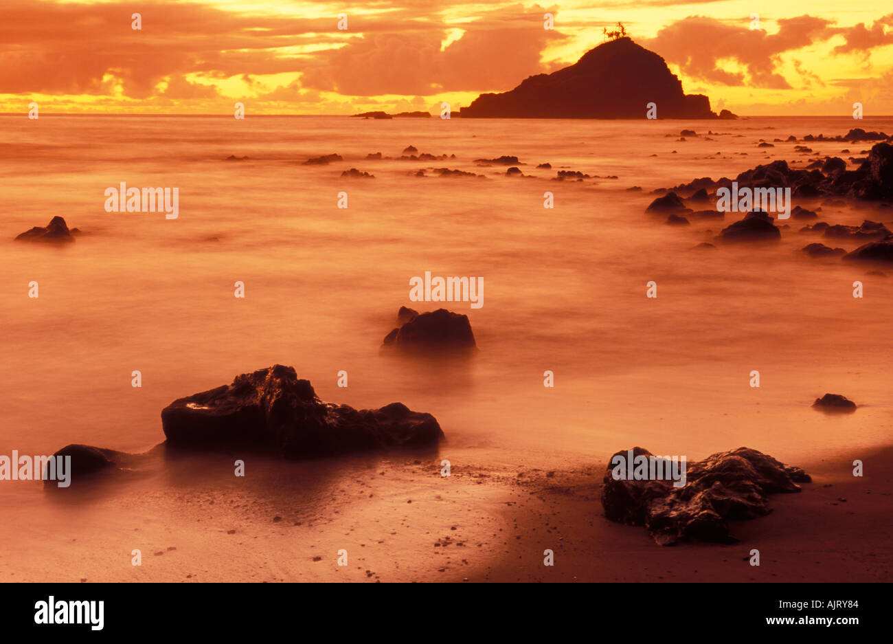 Koki beach hi-res stock photography and images - Alamy